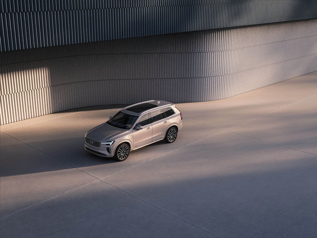 Meet the new improved Volvo XC90 - Geek Room