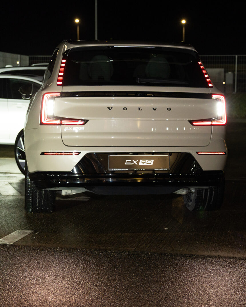 Volvo EX90 et XC90 arrivent officiellement en Albanie - Geek Room